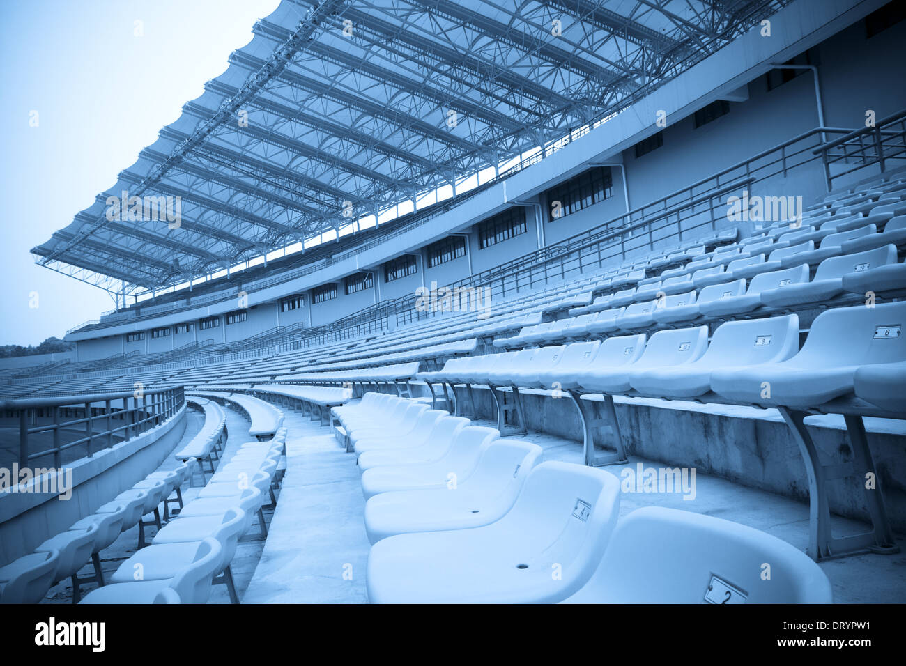 Fußballtribüne stadion -Fotos und -Bildmaterial in hoher Auflösung – Alamy