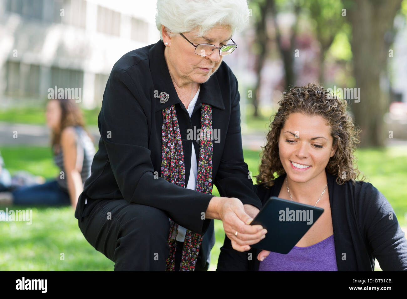 Frau professor -Fotos und -Bildmaterial in hoher Auflösung – Alamy