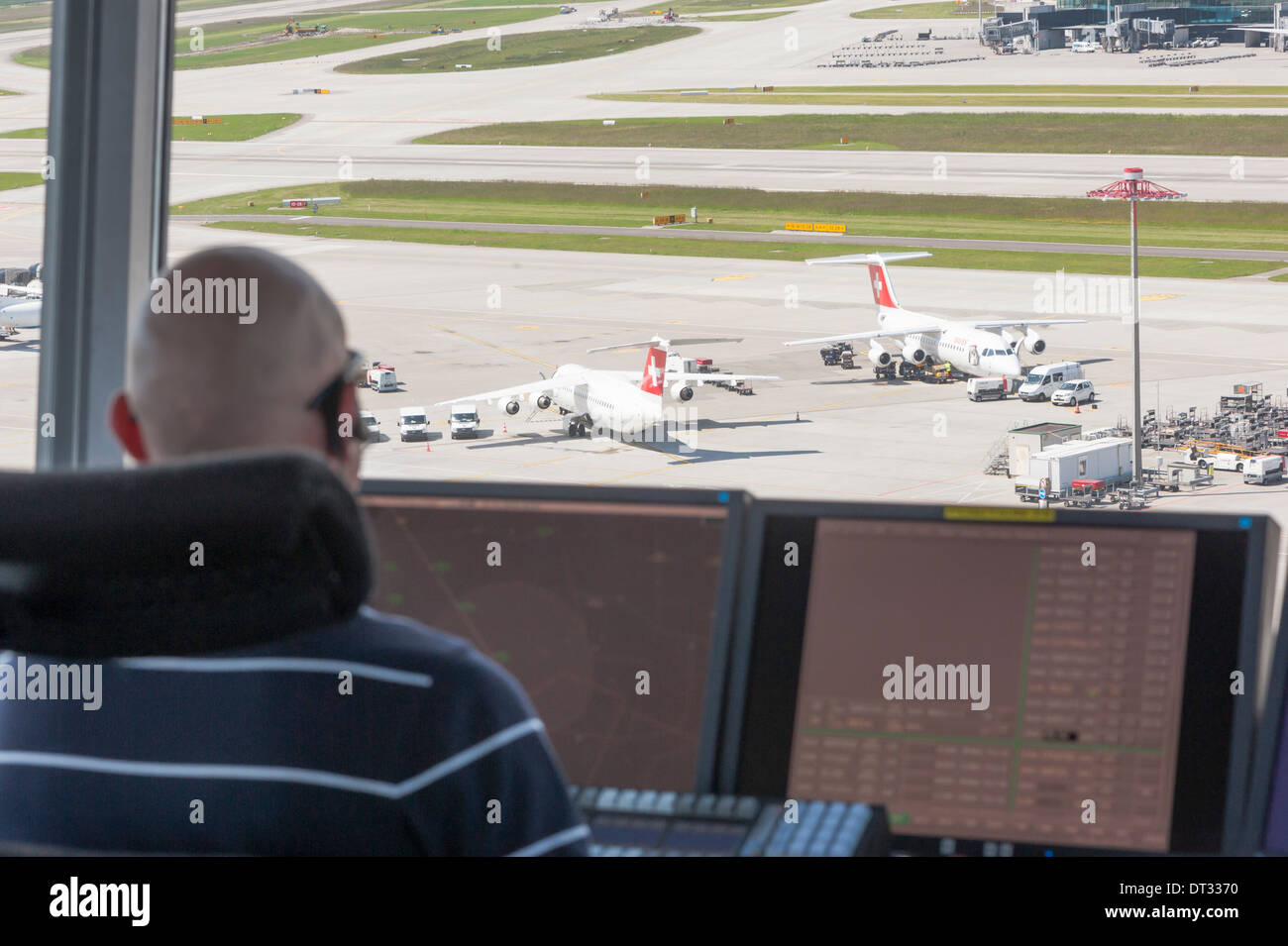 Air Traffic Controller Screen Stockfotos und -bilder Kaufen - Alamy
