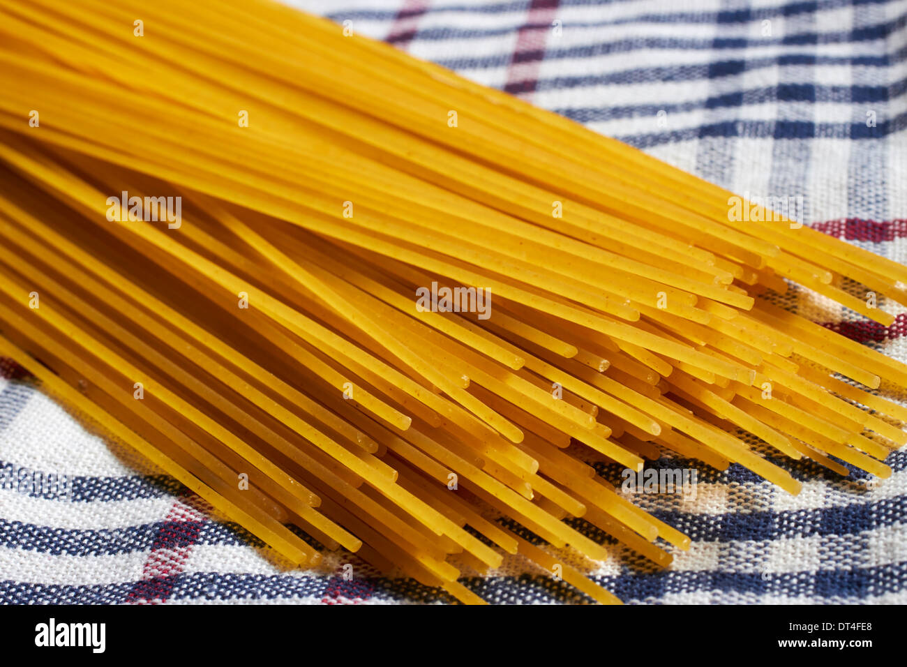 Spaghetti pasta -Fotos und -Bildmaterial in hoher Auflösung – Alamy