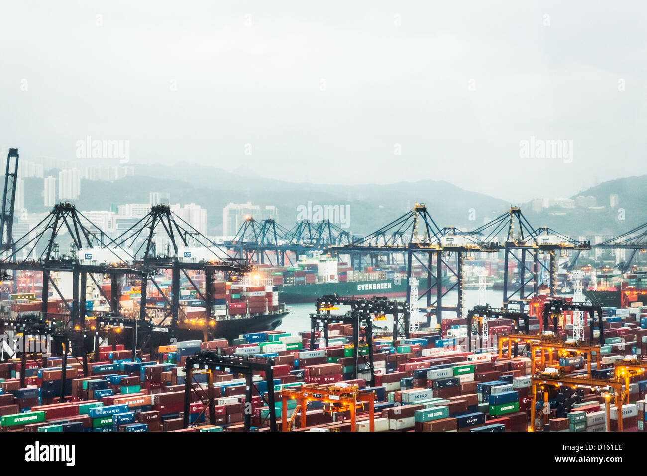 Hong Kong Container Port Stockfotos und -bilder Kaufen - Alamy