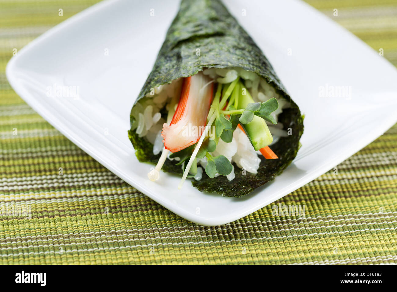 Temaki Sushi Stockfotos & Temaki Sushi Bilder - Alamy