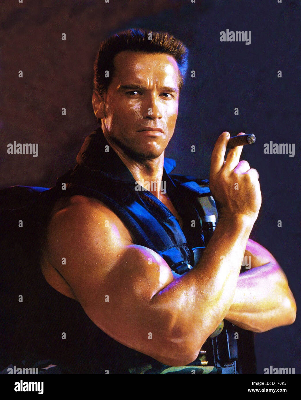 Arnold Schwarzenegger Commando Stockfotos Und Bilder Kaufen Alamy