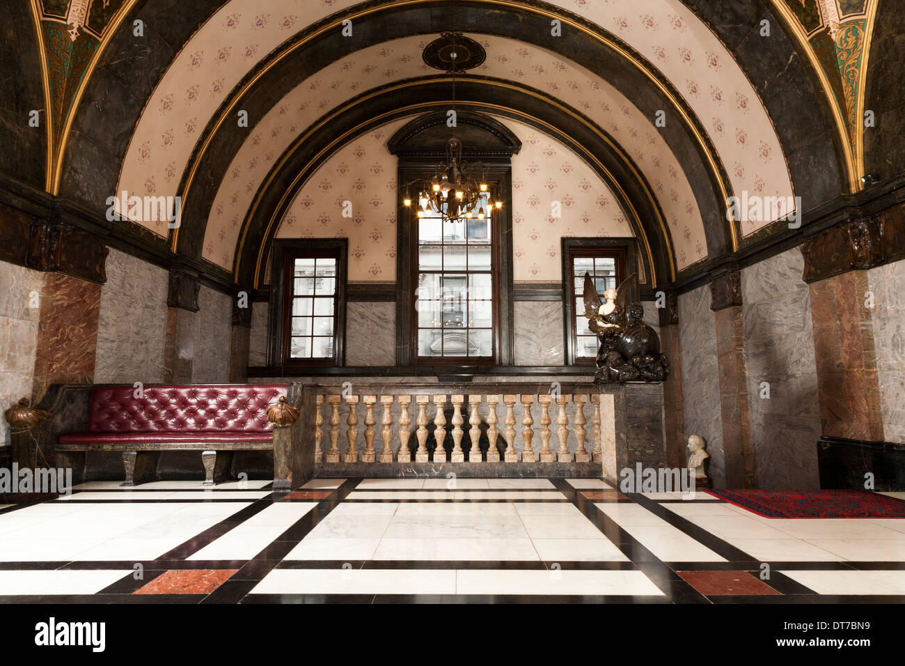 Lloyds London Interior Stockfotos und -bilder Kaufen - Alamy