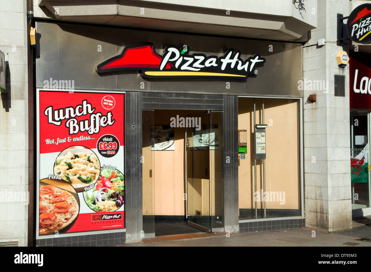 Uk pizza hut outlet -Fotos und -Bildmaterial in hoher Auflösung – Alamy