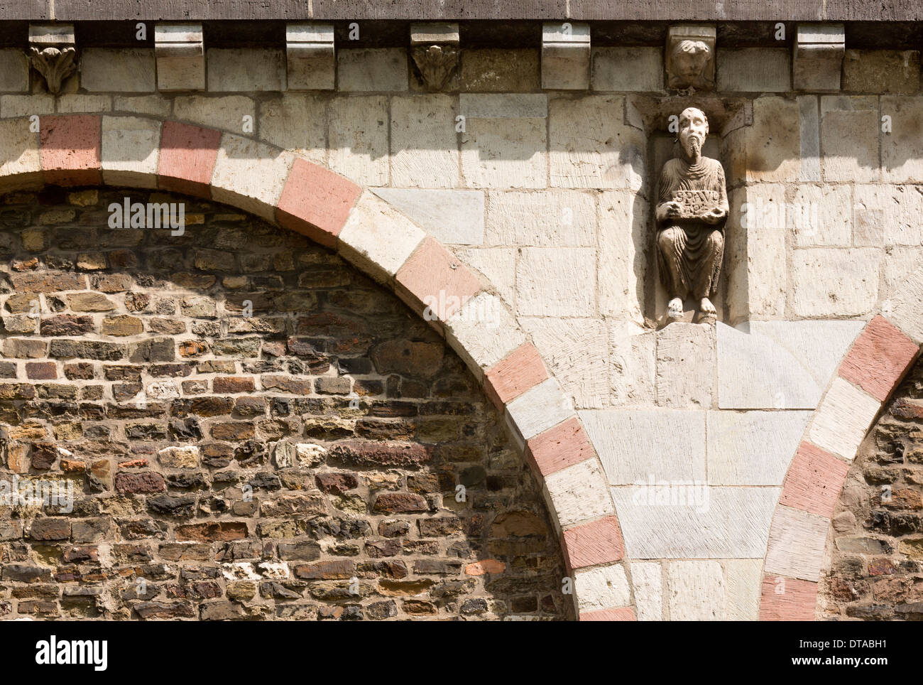 Apostel paulus kirche -Fotos und -Bildmaterial in hoher Auflösung – Alamy