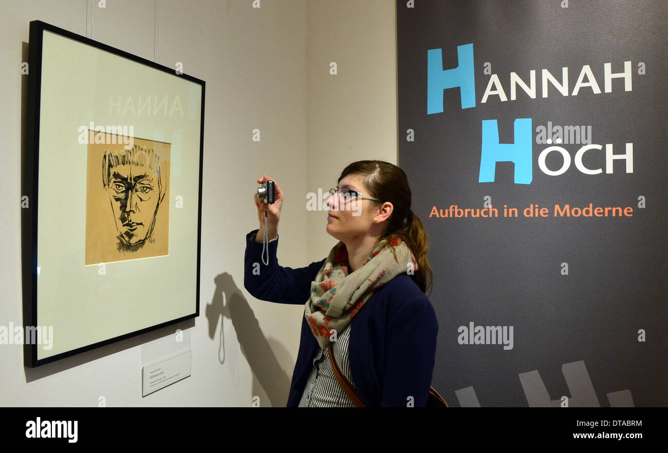 Hannah hoech -Fotos und -Bildmaterial in hoher Auflösung – Alamy