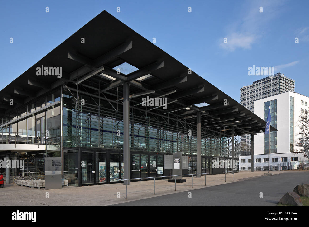 World conference center bonn -Fotos und -Bildmaterial in hoher ...