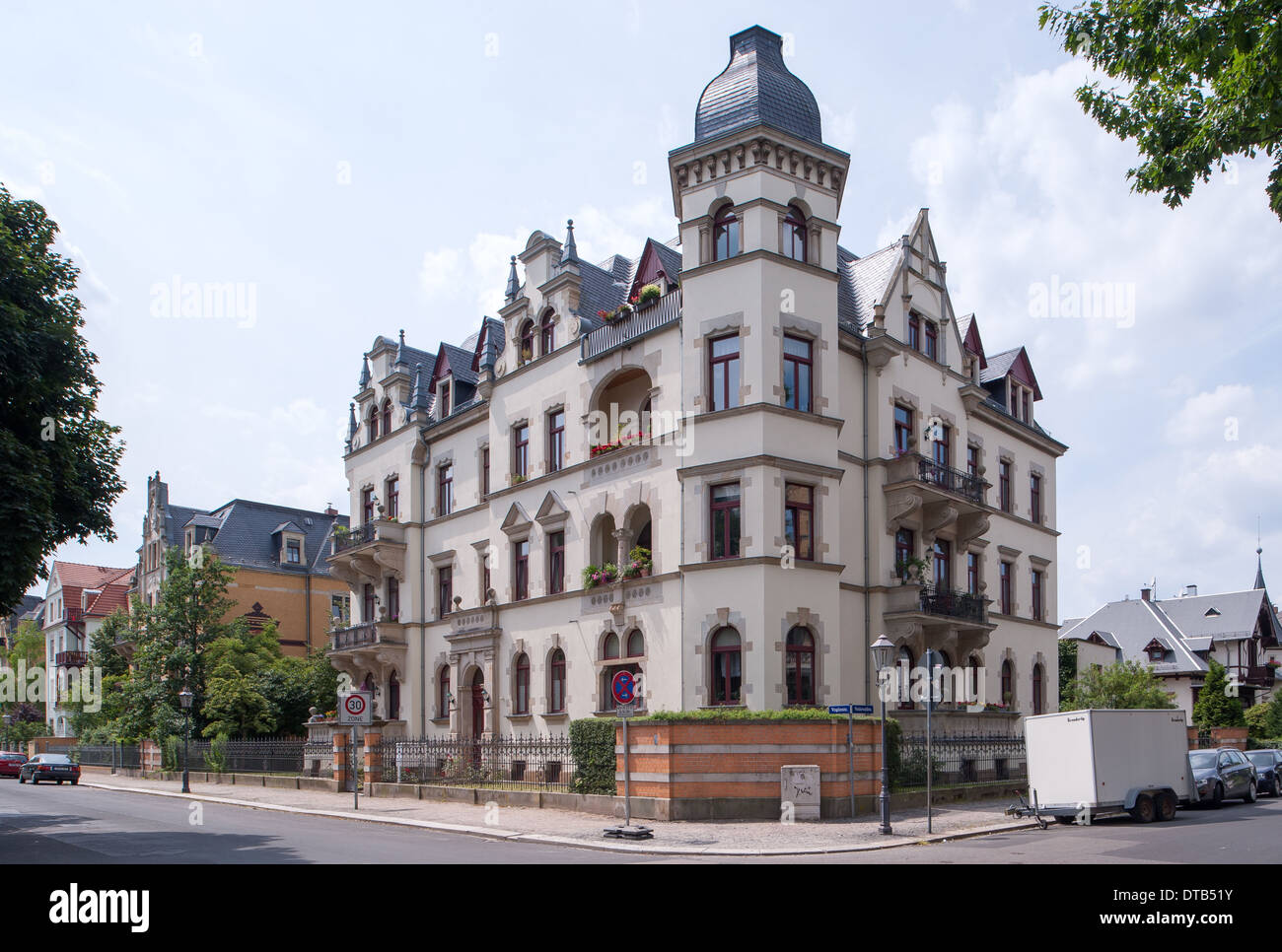 Villa dresden saxony -Fotos und -Bildmaterial in hoher Auflösung – Alamy