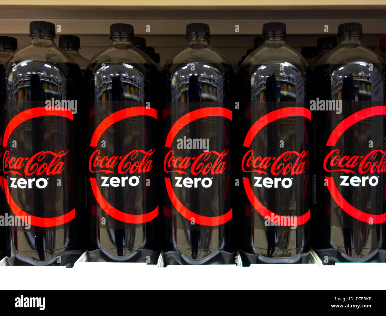 Coca cola zero -Fotos und -Bildmaterial in hoher Auflösung – Alamy