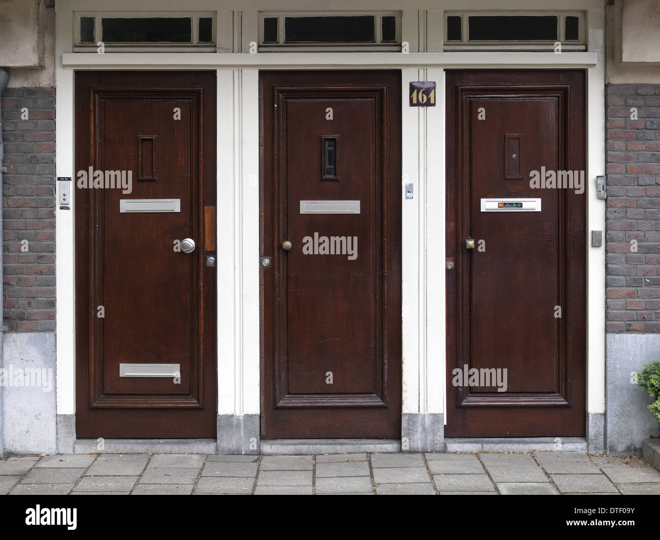 Zuhause inga schmal -Fotos und -Bildmaterial in hoher Auflösung – Alamy