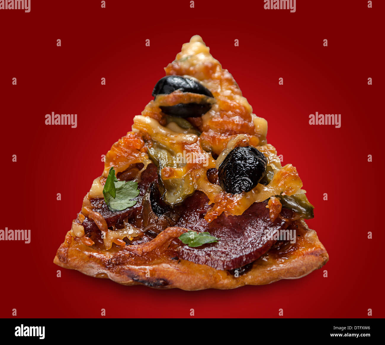 Pizza mit wurst -Fotos und -Bildmaterial in hoher Auflösung – Alamy