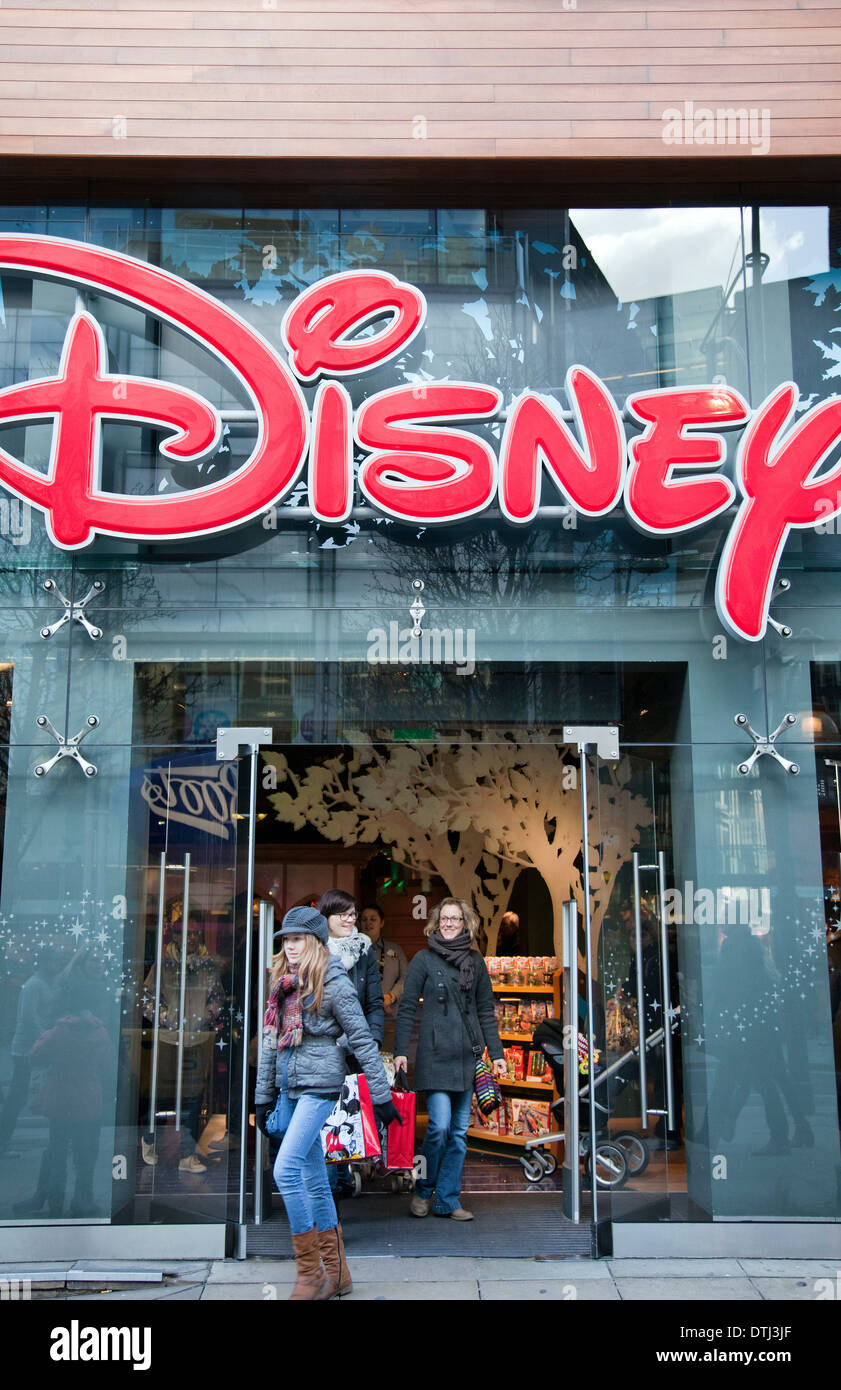 Disney london -Fotos und -Bildmaterial in hoher Auflösung – Alamy