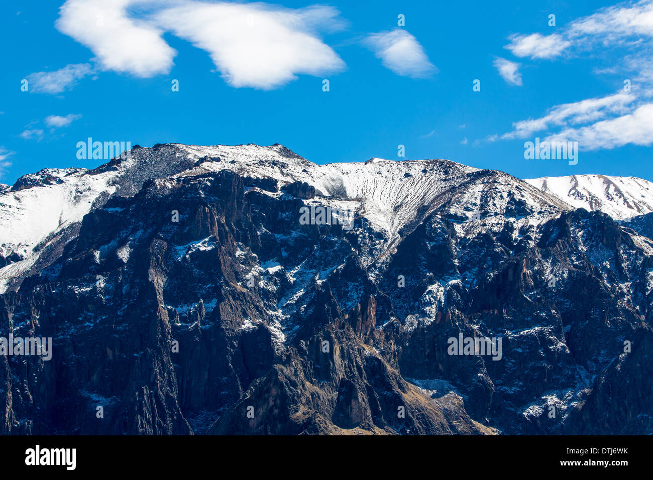 Colca Canyon, Peru, Südamerika. Inkas, Terrassenfelder mit Teich und ...