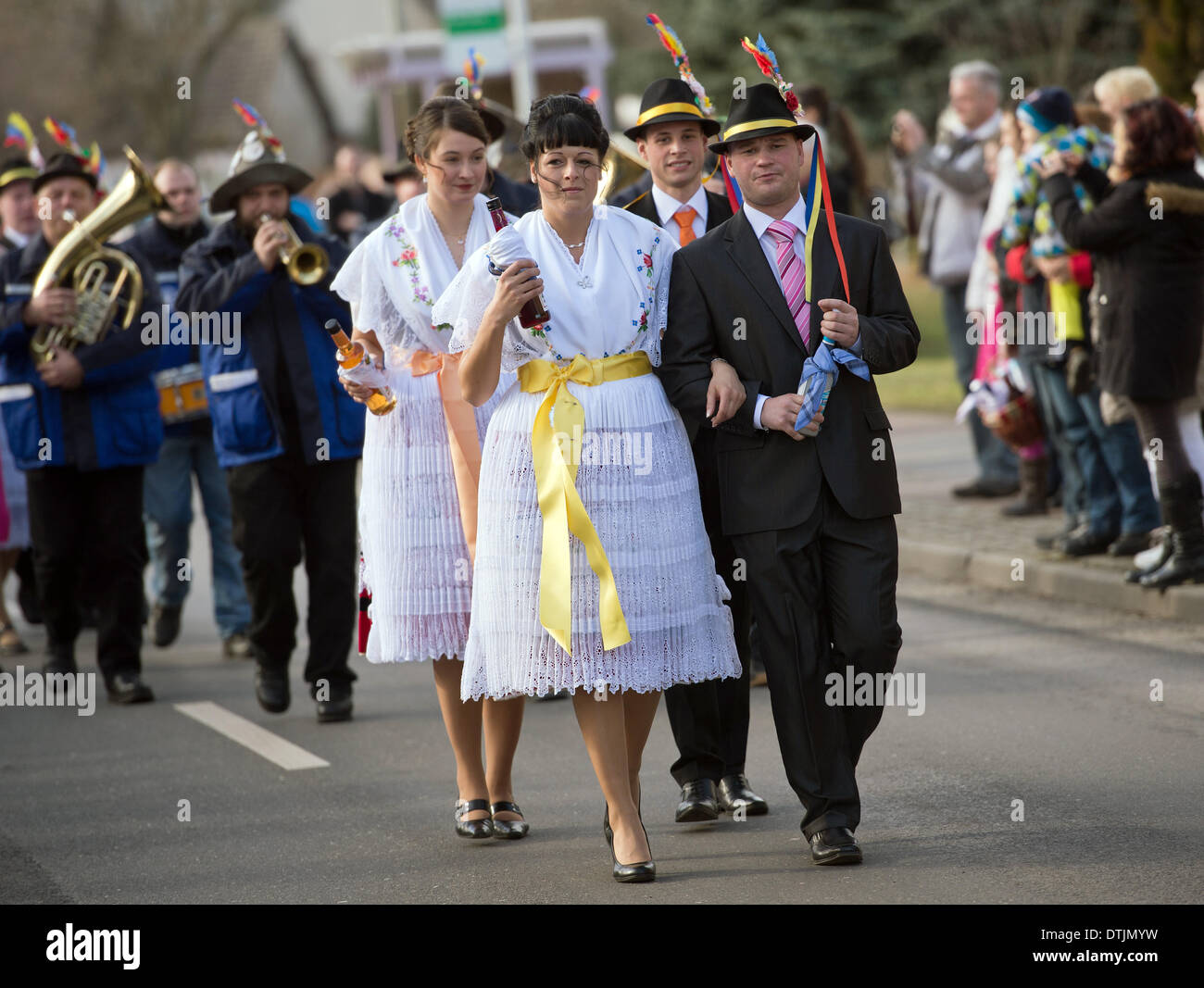 Sorbischer Karneval Lausitz Stockfotos & Sorbischer Karneval Lausitz ...