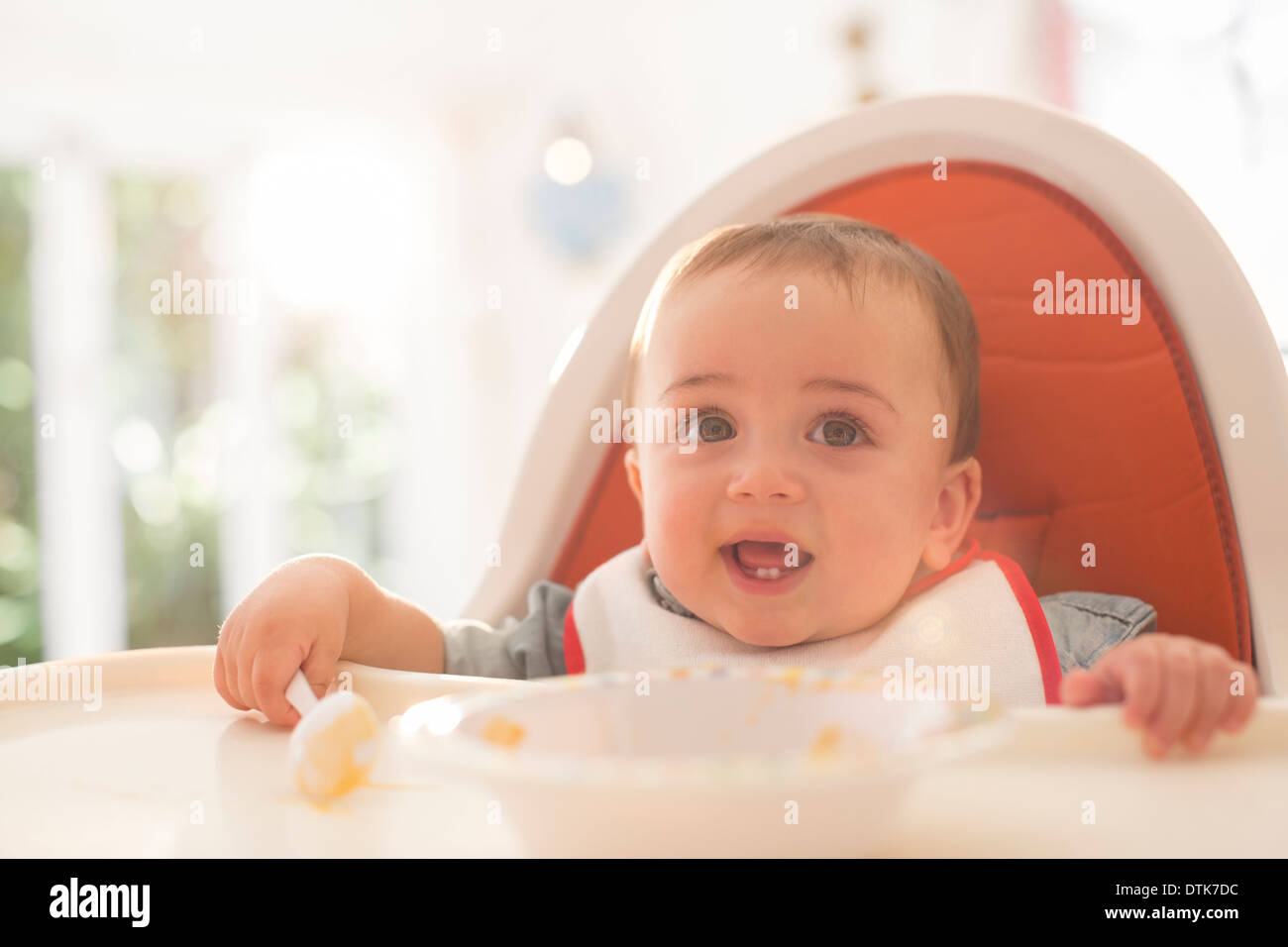 Jungs Mit Mund Weit Offen Stockfotos und -bilder Kaufen - Alamy