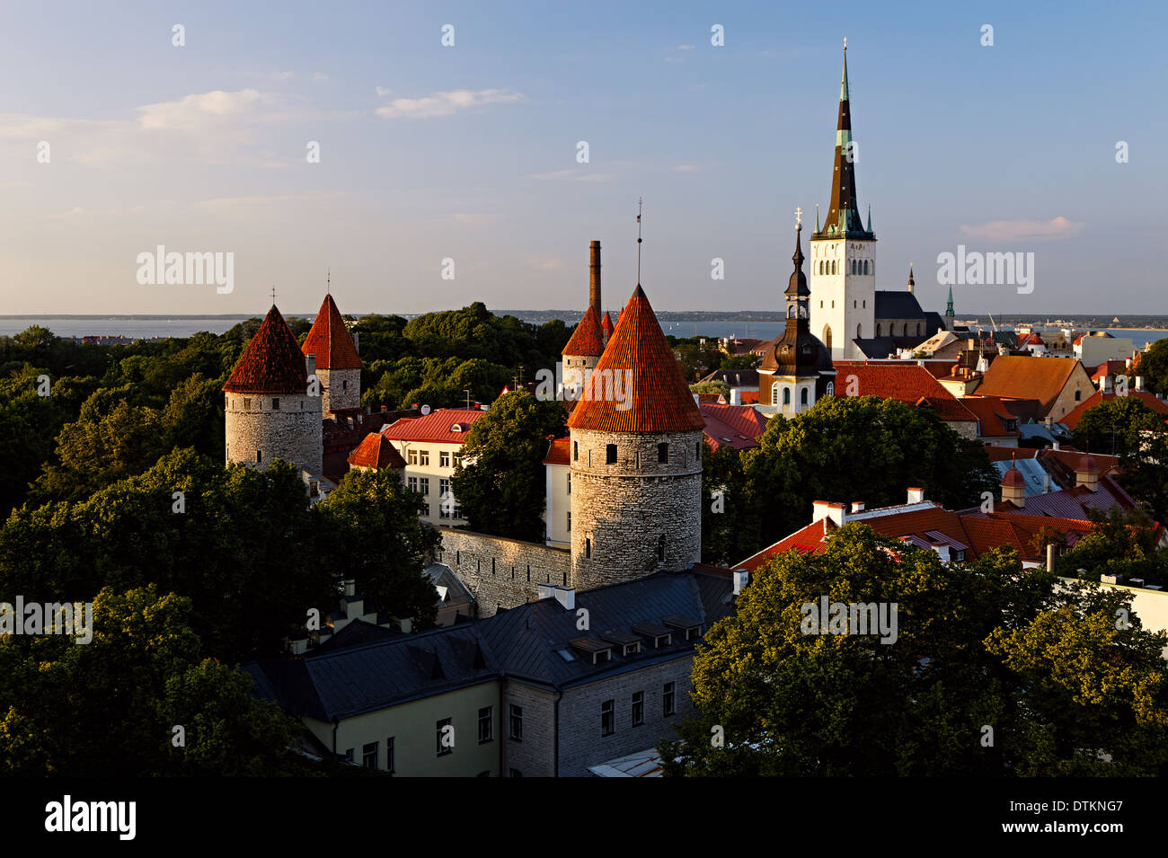 Antike stadt tallinn -Fotos und -Bildmaterial in hoher Auflösung – Alamy