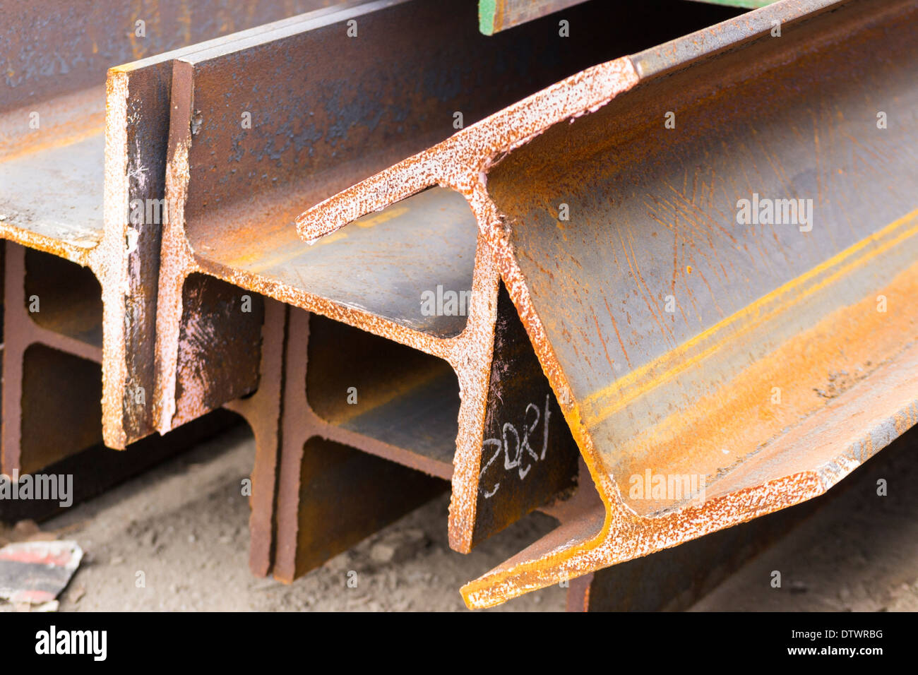 Industrielle stahlträger alt -Fotos und -Bildmaterial in hoher ...