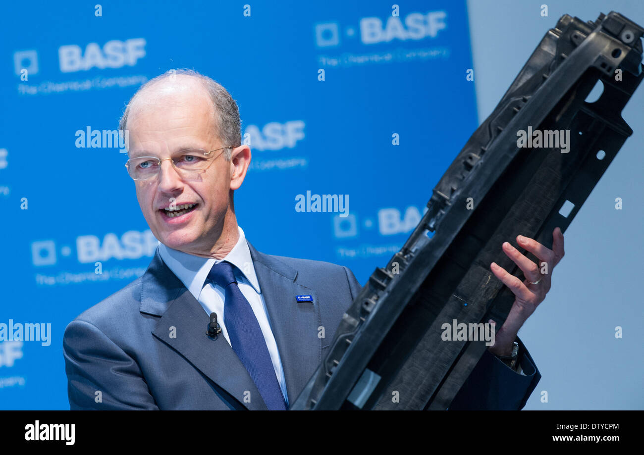 Ludwigshafen, Deutschland. 25. Februar 2014. CEO und ...