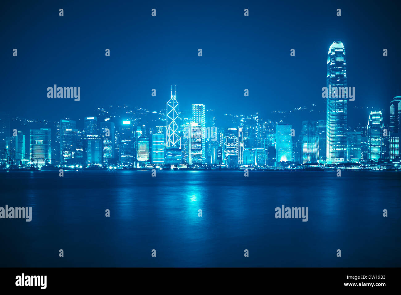 Victoria hafen nacht -Fotos und -Bildmaterial in hoher Auflösung – Alamy