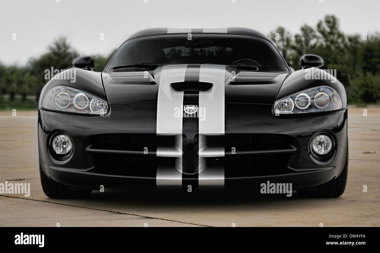 Dodge Viper Racing Car Stockfotos & Dodge Viper Racing Car Bilder - Alamy