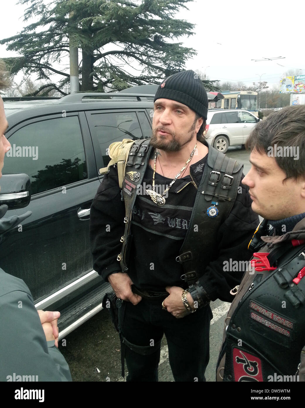 Night wolves surgeon -Fotos und -Bildmaterial in hoher Auflösung – Alamy