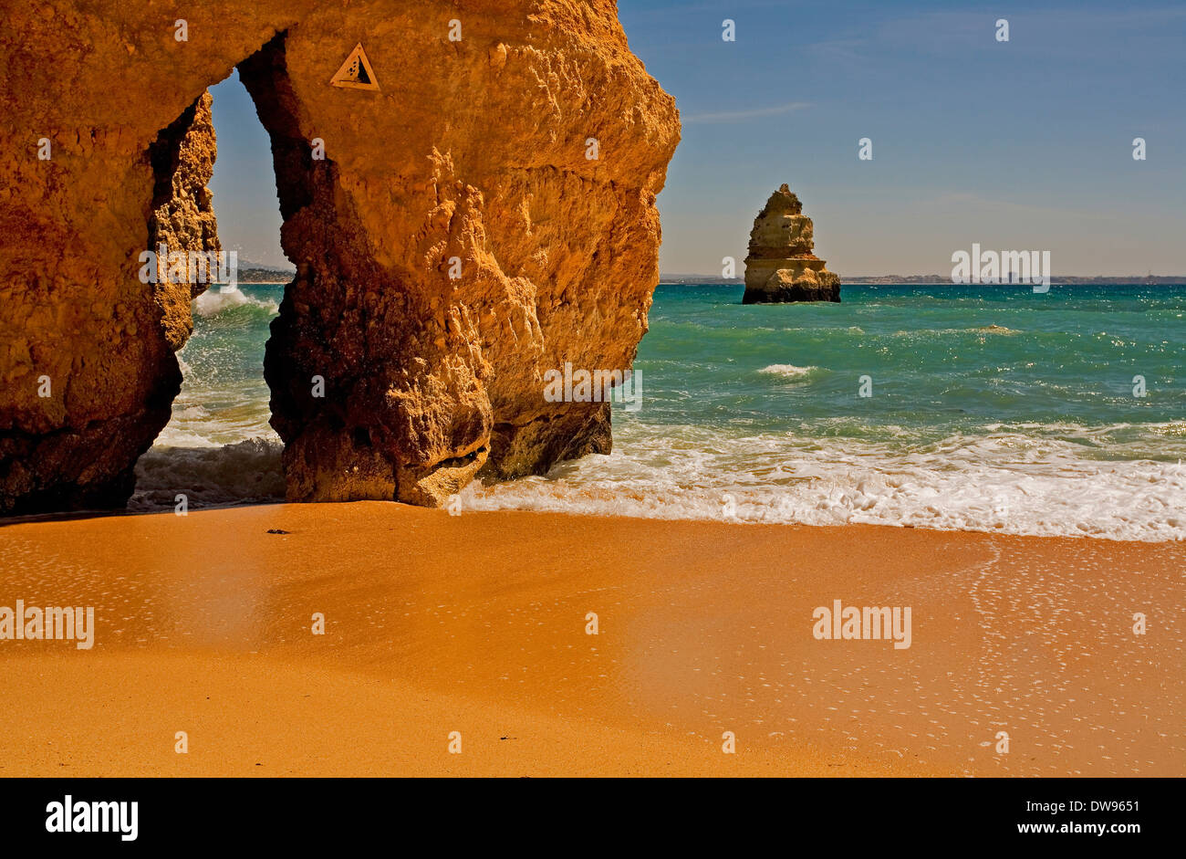 Praia De Dona Ana Strand Stockfotos und -bilder Kaufen - Alamy