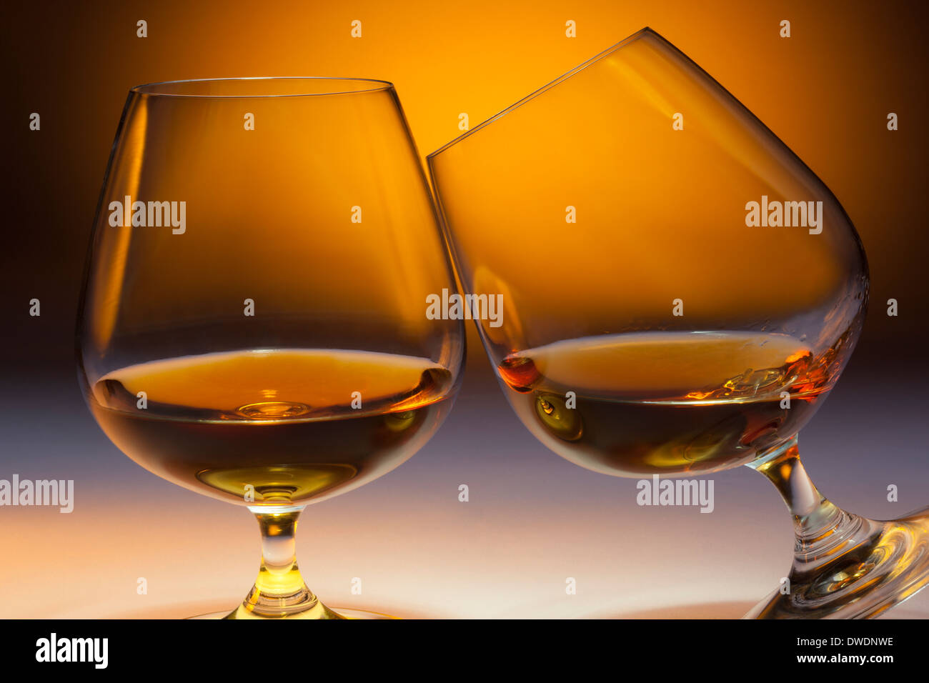 Brandy gläser -Fotos und -Bildmaterial in hoher Auflösung – Alamy