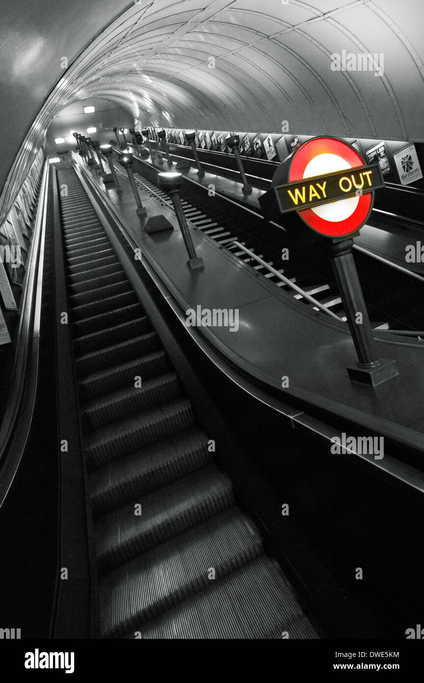 Escalator Sign Stockfotos und -bilder Kaufen - Alamy
