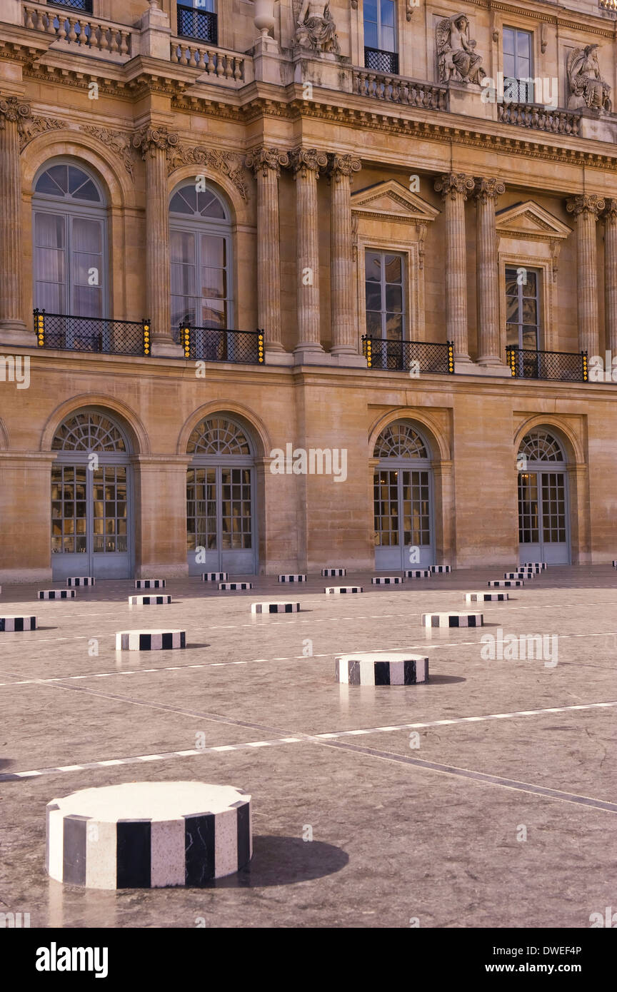 Innenhof im palais royal palace -Fotos und -Bildmaterial in hoher ...