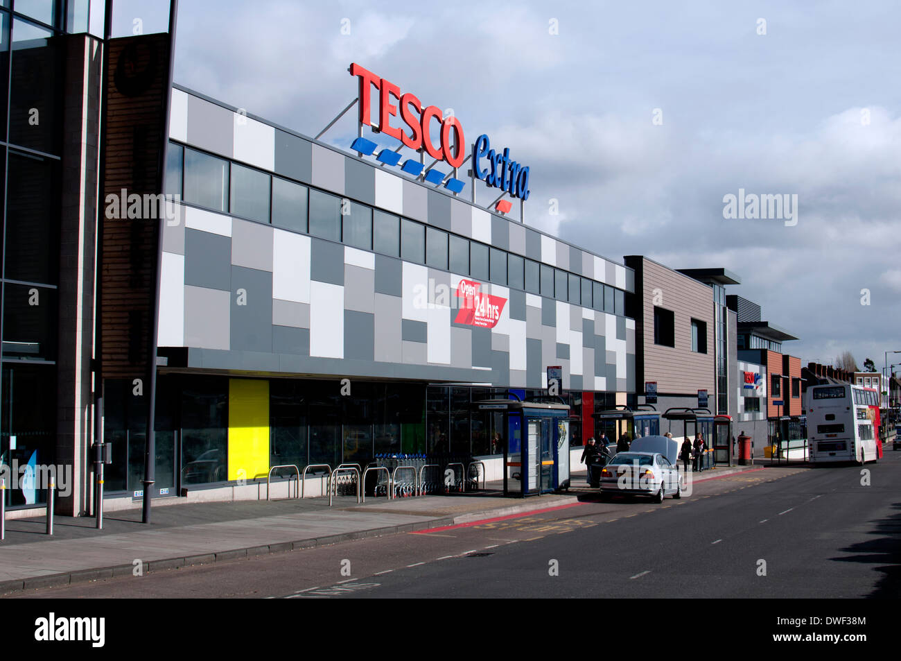 Tesco extra filialisten -Fotos und -Bildmaterial in hoher Auflösung – Alamy