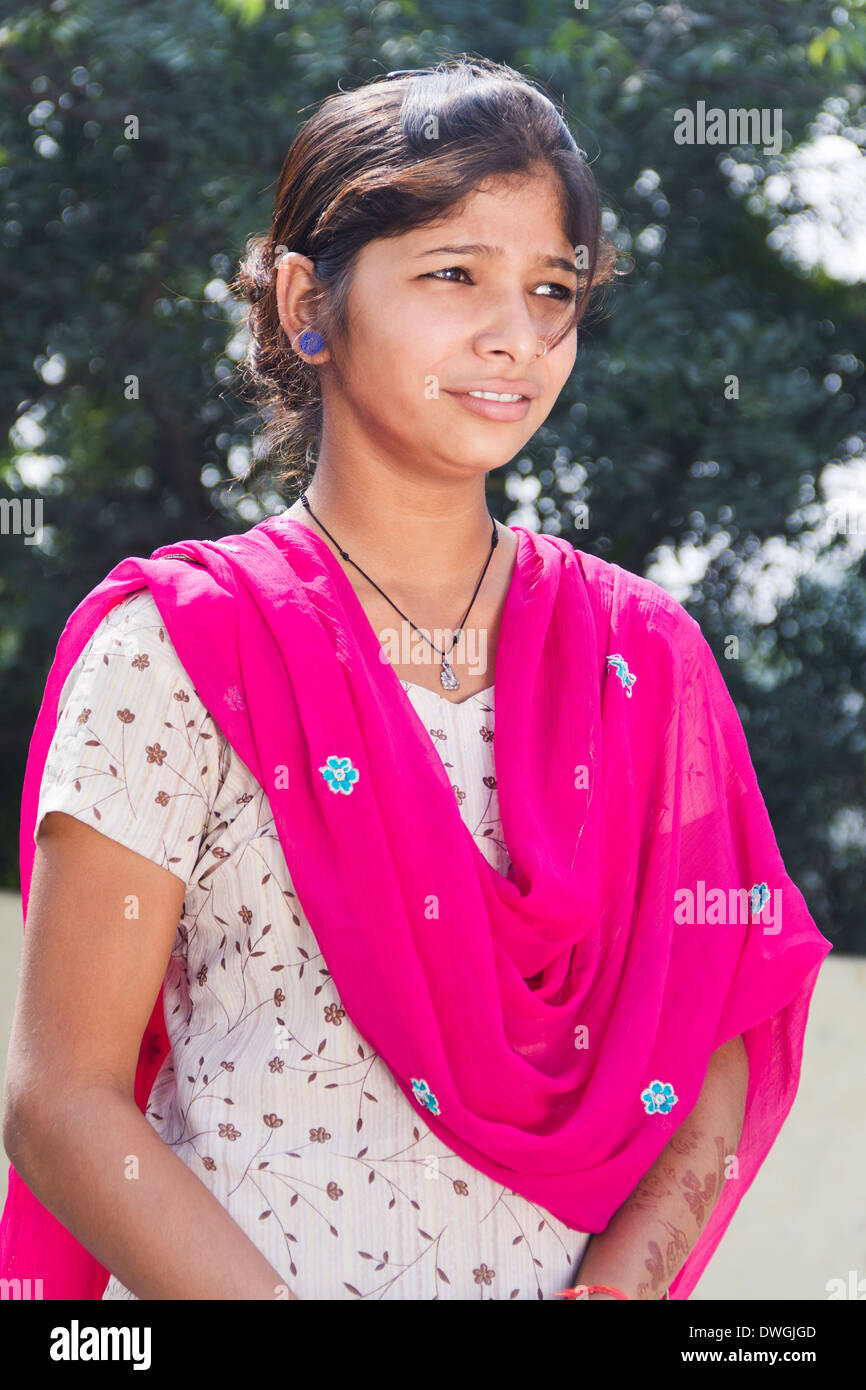 Ländliche Indische Teenager Mädchen Fotos Und Bildmaterial In Hoher 8970
