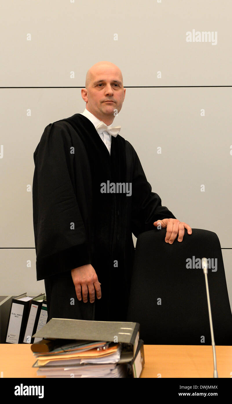München, Deutschland. 10. März 2014. Vorsitzende Richter Rupert Heindl ...