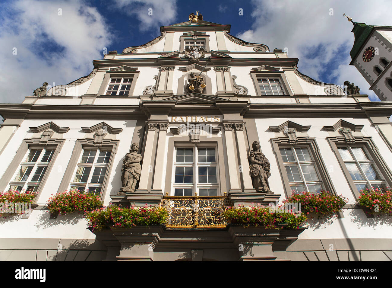 Verzierte barocke fassade -Fotos und -Bildmaterial in hoher Auflösung ...