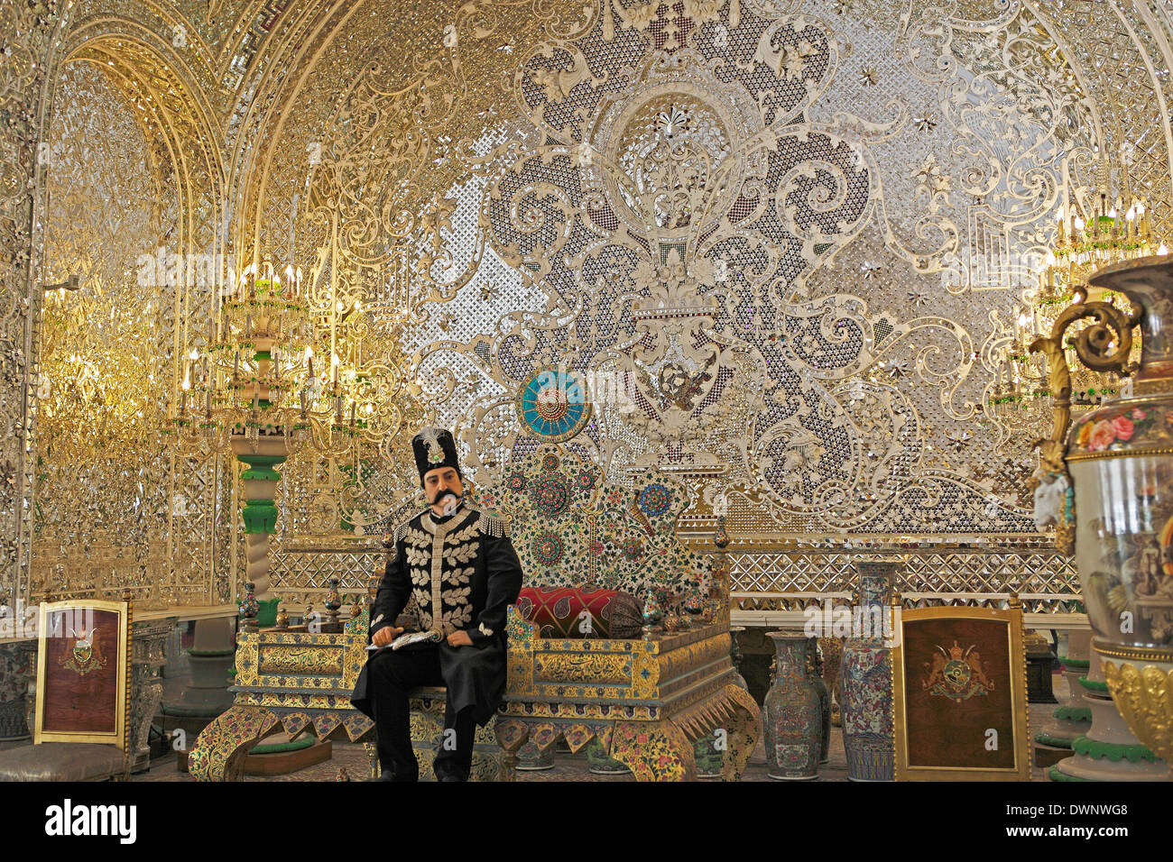 Pfauenthron in der Empfangshalle, Golestan Palast, INESCO Weltkulturerbe, Teheran, Provinz ...