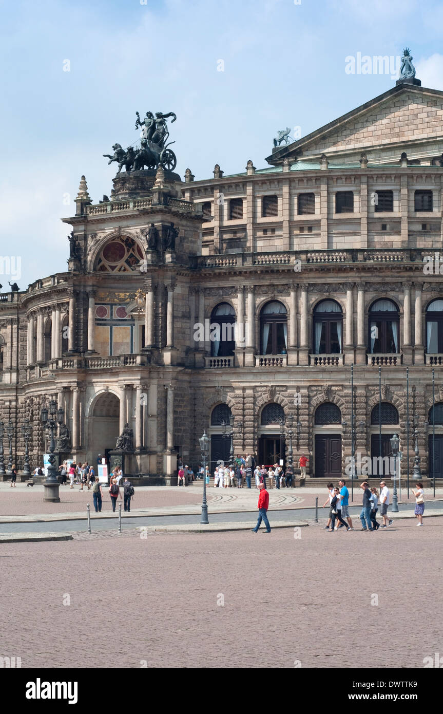 Dresden semperoper -Fotos und -Bildmaterial in hoher Auflösung – Alamy
