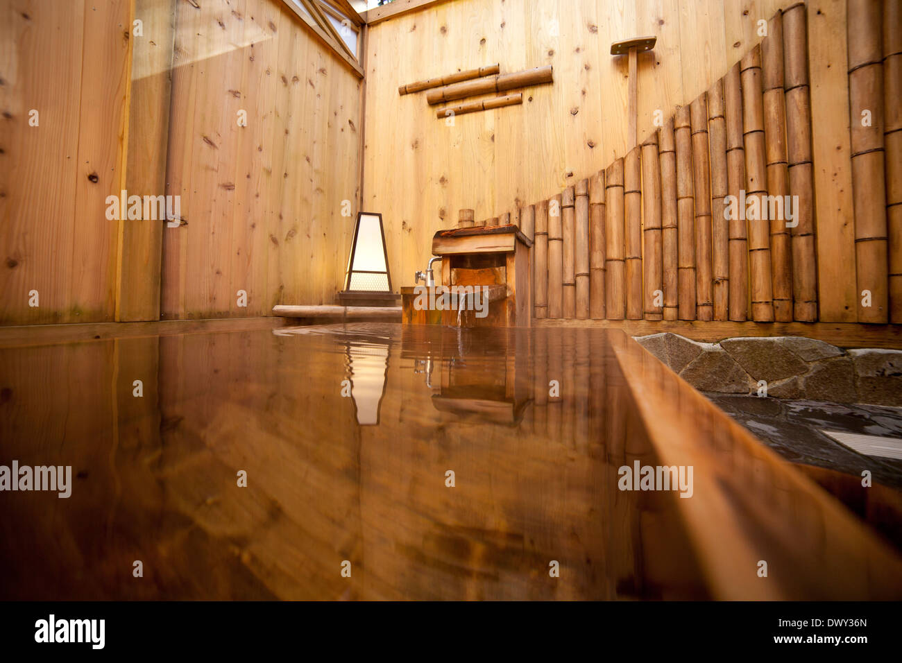 Japanese bathroom Stockfotos und -bilder Kaufen - Alamy
