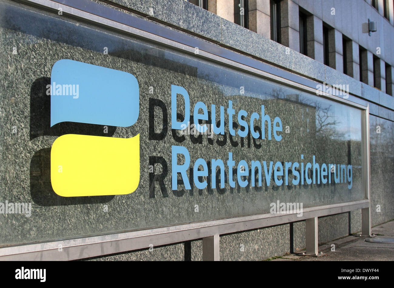 Deutsche rentenversicherung -Fotos und -Bildmaterial in hoher Auflösung ...