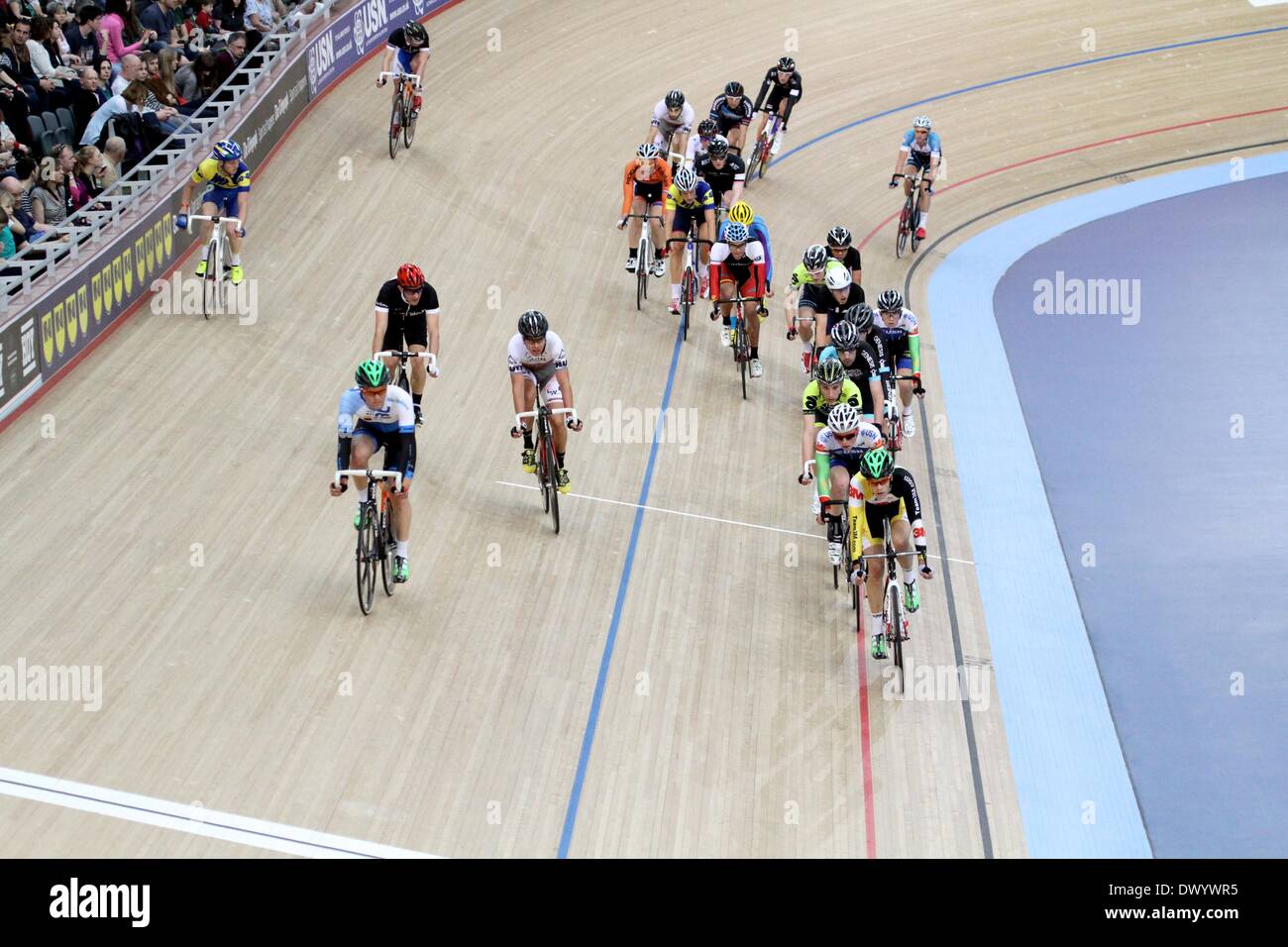 Lee Valley VeloPark, London, UK. 15. März 2014. Revolution Series Track ...