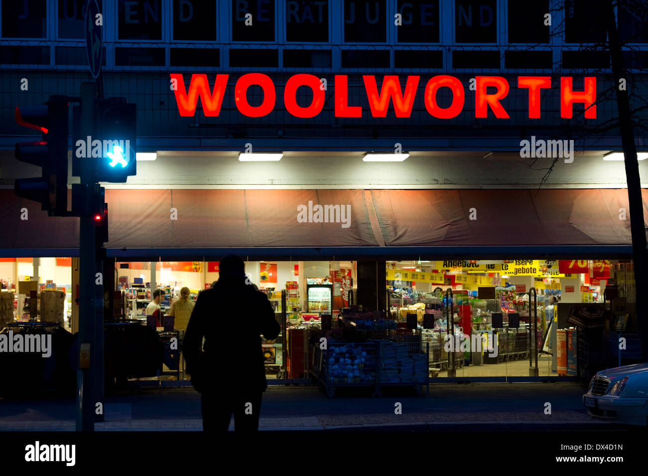 Woolworth laden -Fotos und -Bildmaterial in hoher Auflösung – Alamy