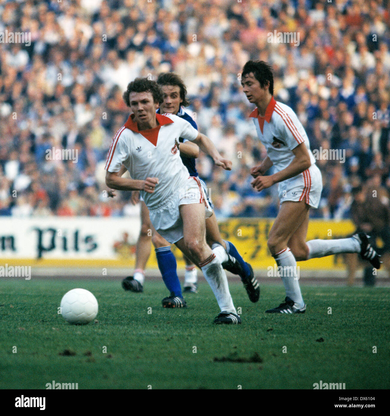 Köln fc schalke 04 -Fotos und -Bildmaterial in hoher Auflösung – Alamy