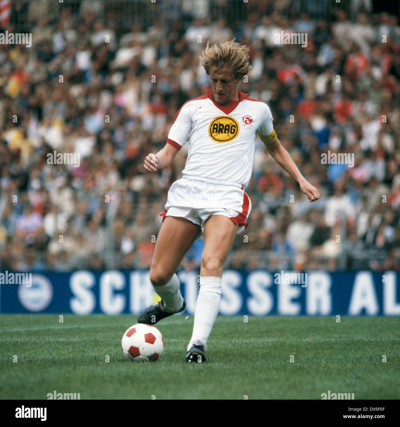 1980 1981 fc bayern münchen -Fotos und -Bildmaterial in hoher Auflösung ...