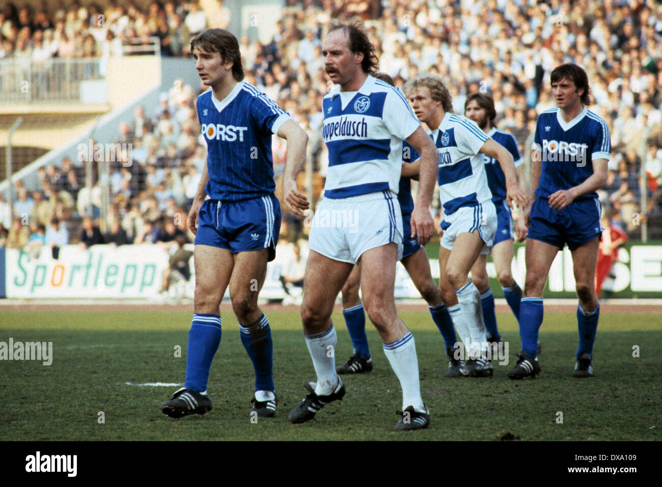 Fußball, Bundesliga, 1981/1982, Wedau Stadion, MSV Duisburg vs. VfL ...