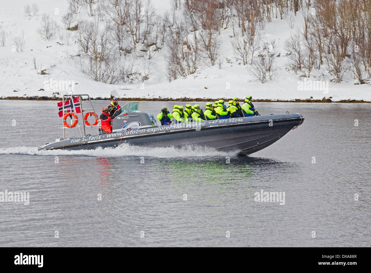 Speedboot schnellboot -Fotos und -Bildmaterial in hoher Auflösung – Alamy