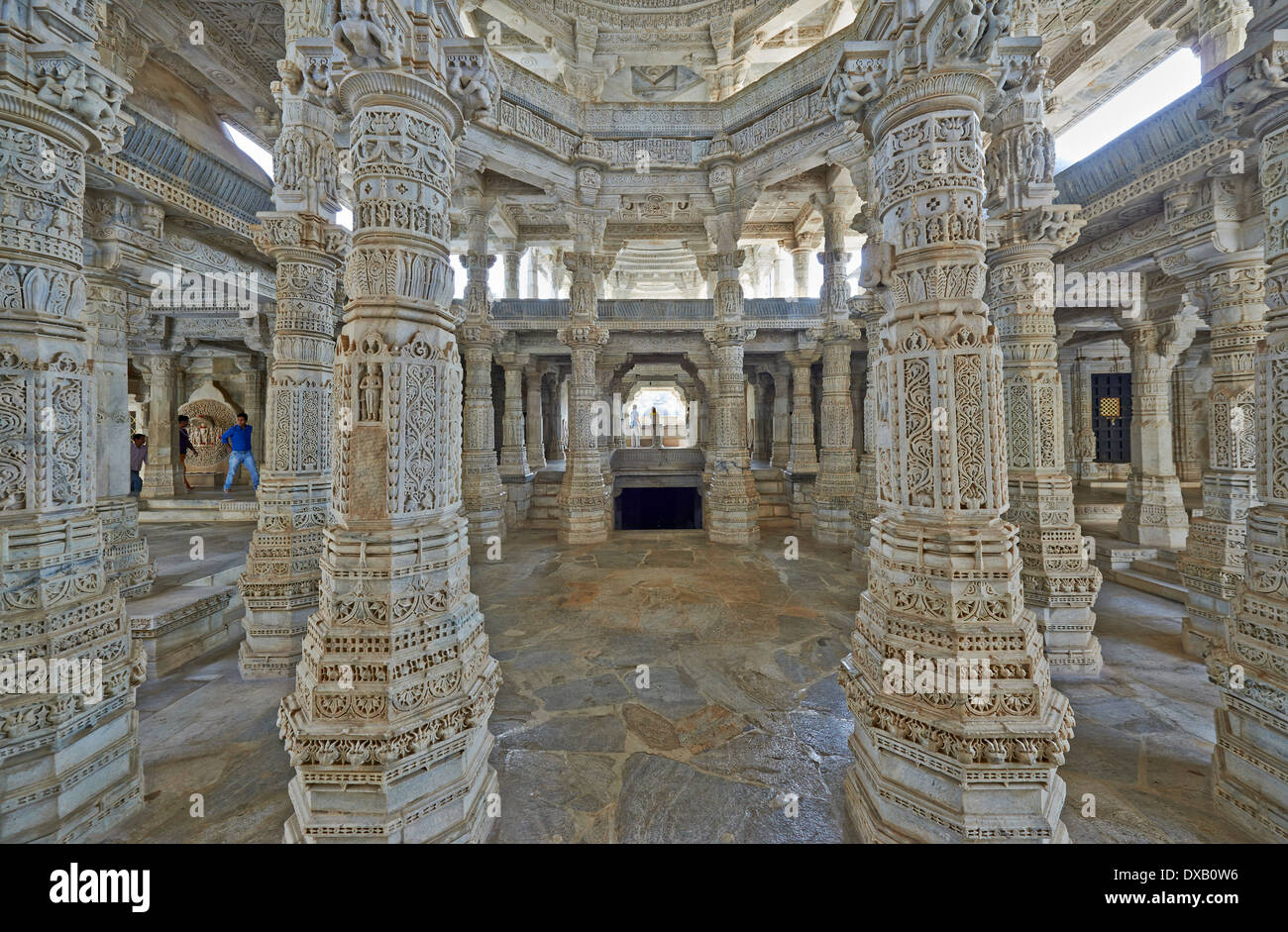 Innenansicht der Jain-Tempel Ranakpur, Chaumukha Mandir, machte ...