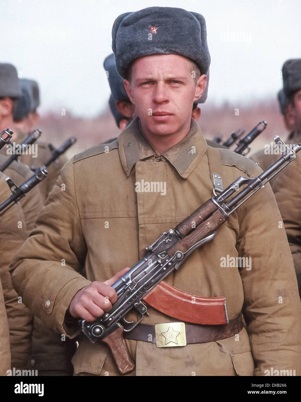 Soviet soldier -Fotos und -Bildmaterial in hoher Auflösung – Alamy