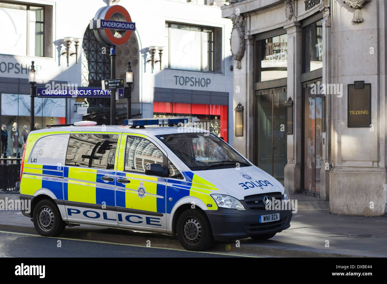 City of london police cars -Fotos und -Bildmaterial in hoher Auflösung ...