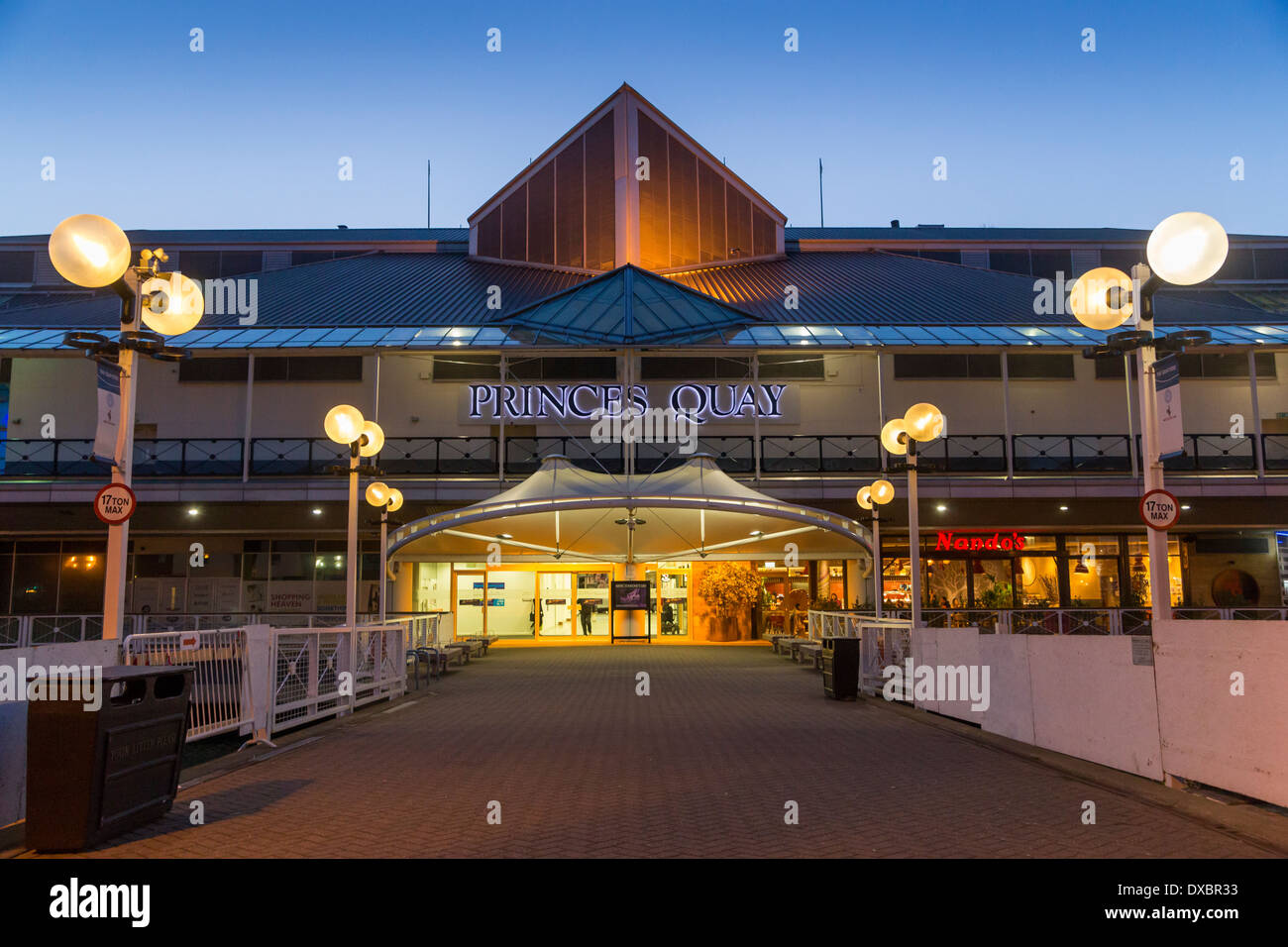 Princess quay einkaufszentrum -Fotos und -Bildmaterial in hoher ...