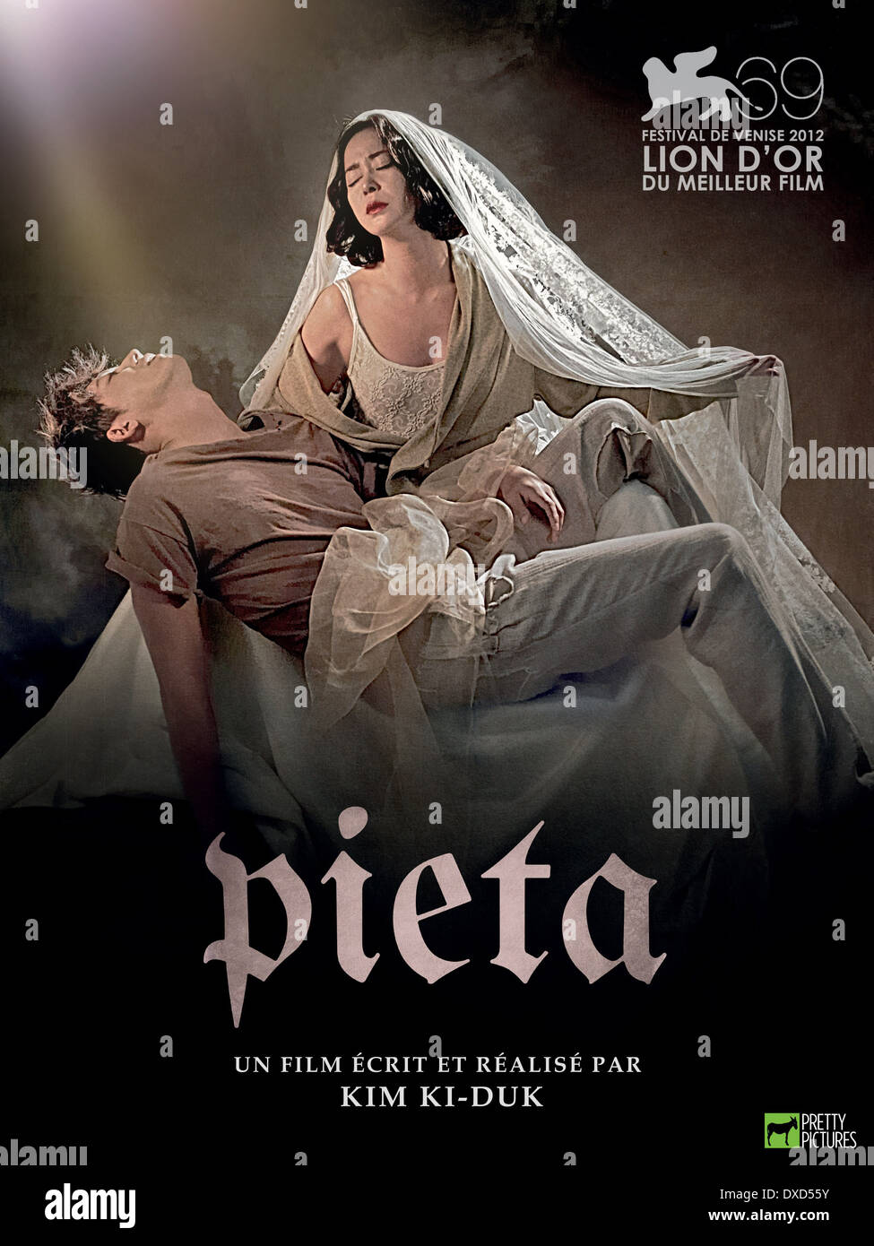 Mutter mit ihrem toten sohn pieta -Fotos und -Bildmaterial in hoher Auflösung – Alamy