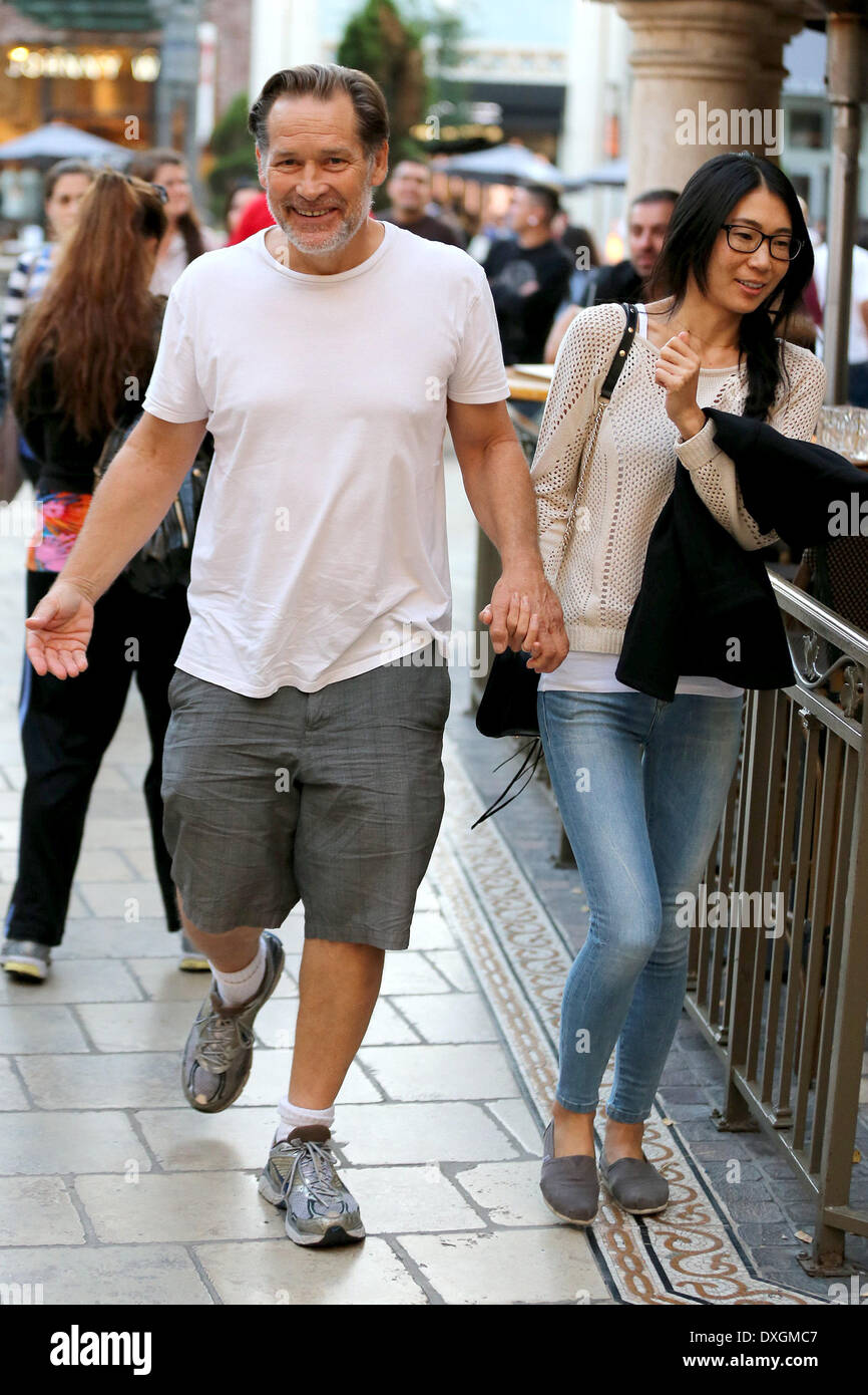 James remar wife atsuko remar -Fotos und -Bildmaterial in hoher ...